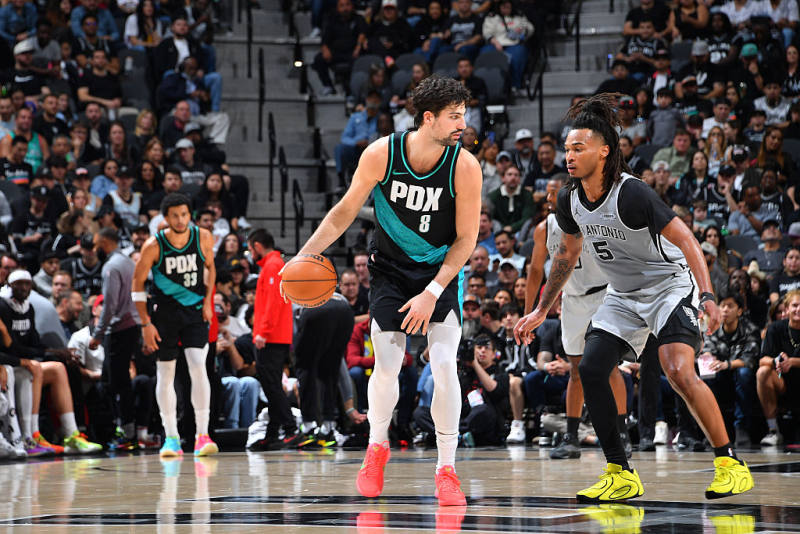 Trail Blazers Outlast Short-Handed Spurs Behind Avdija’s Triple-Double ...